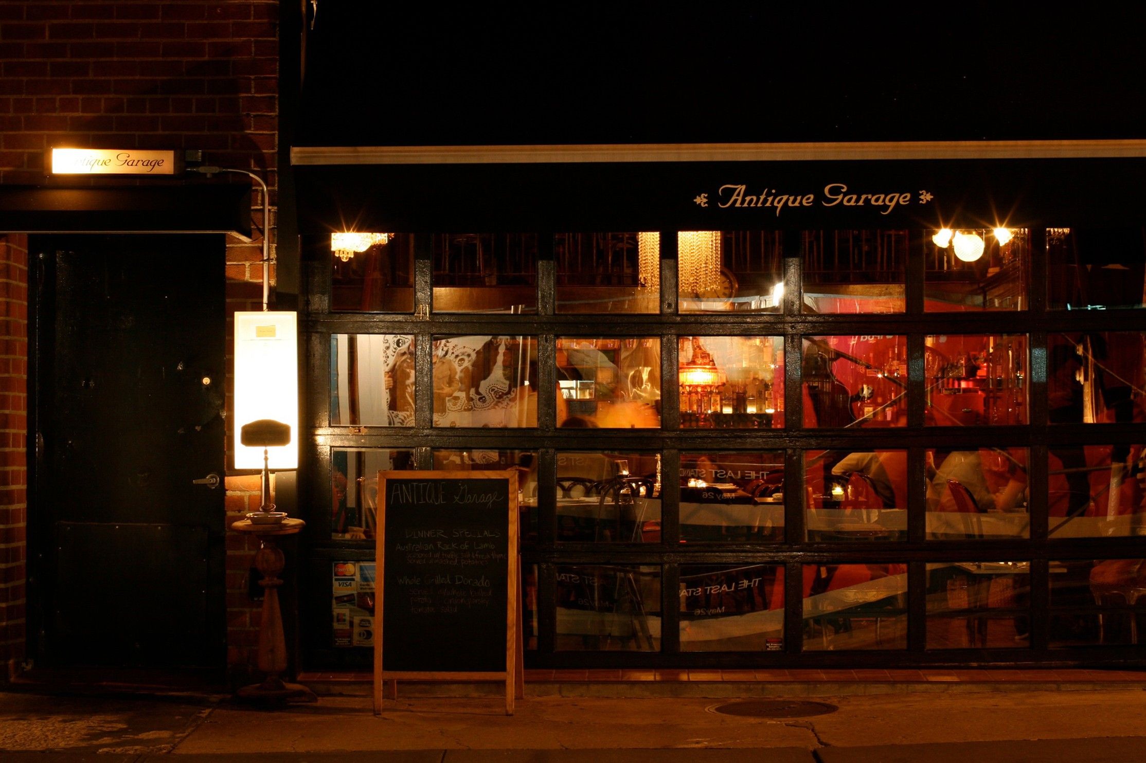 Antique Garage Restaurant