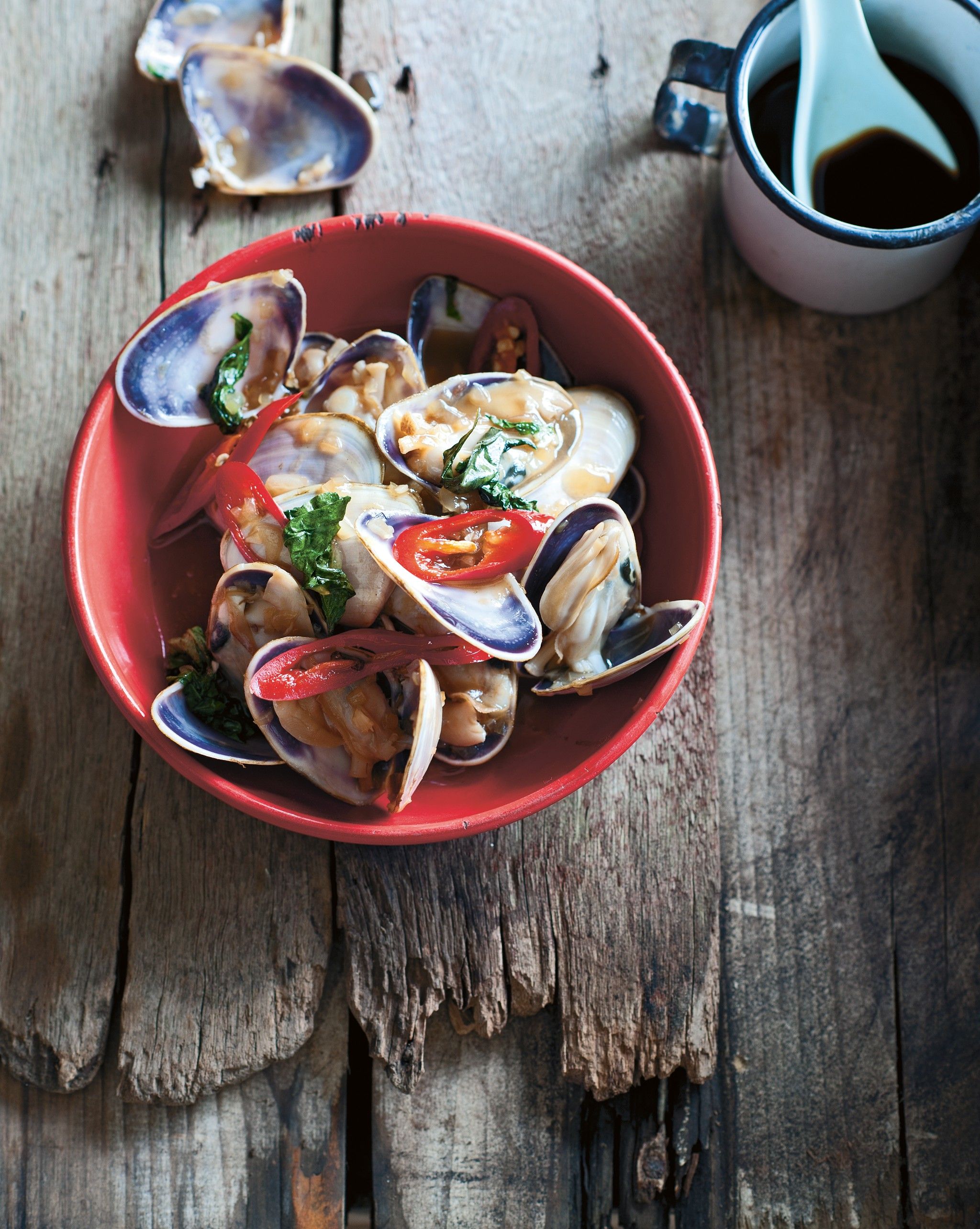 Luke Nguyenʼs Pipis Wok-Tossed with Chilli & Asian Basil Recipe ...